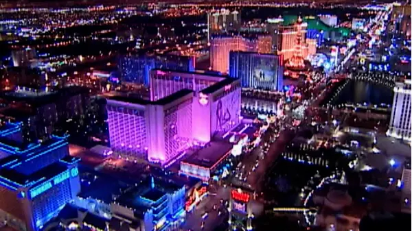 Phone Banger - REELZ Famous & Infamous | Xumo Play