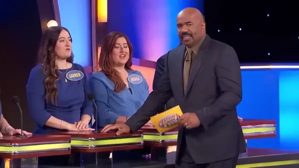 Steve Harvey demos locker-room etiquette. - Family Feud | Xumo Play