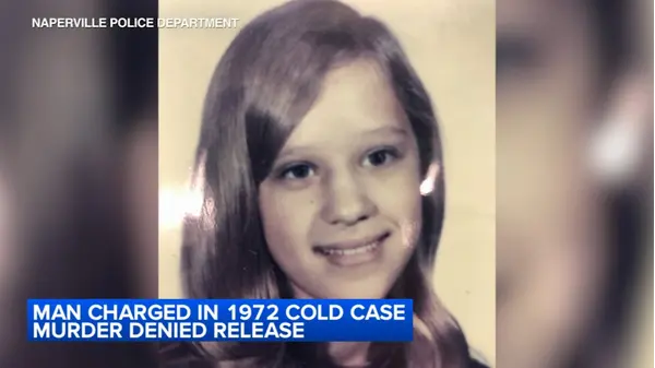 Man charged in teen girl's 1972 suburban murder to remain behind bars ...