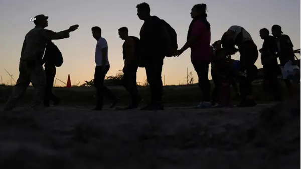 Supreme Court allows strict Texas SB4 immigration law to take effect ...